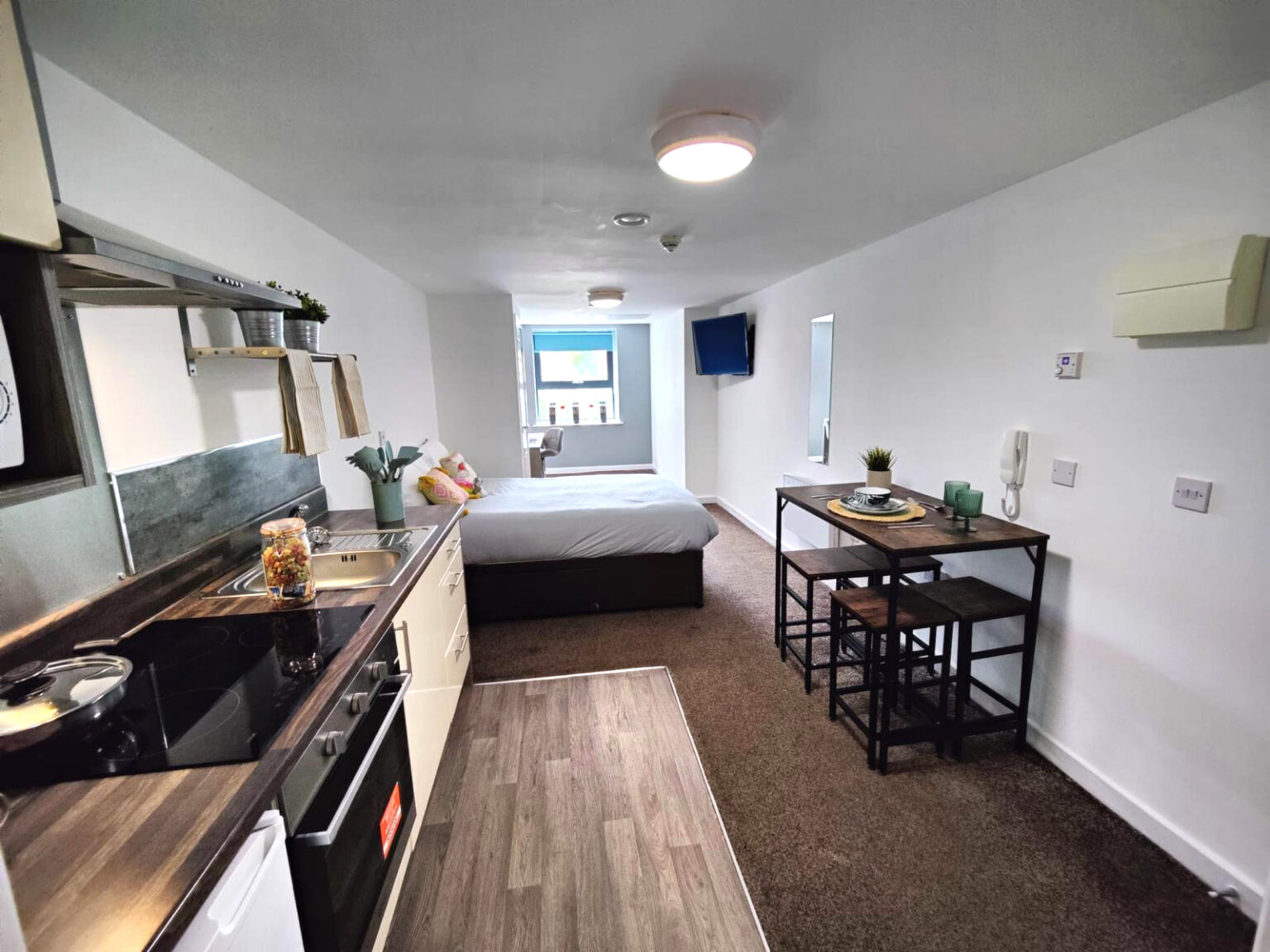 Minerva House - Student Studio Flats Nottingham | Xenia Students